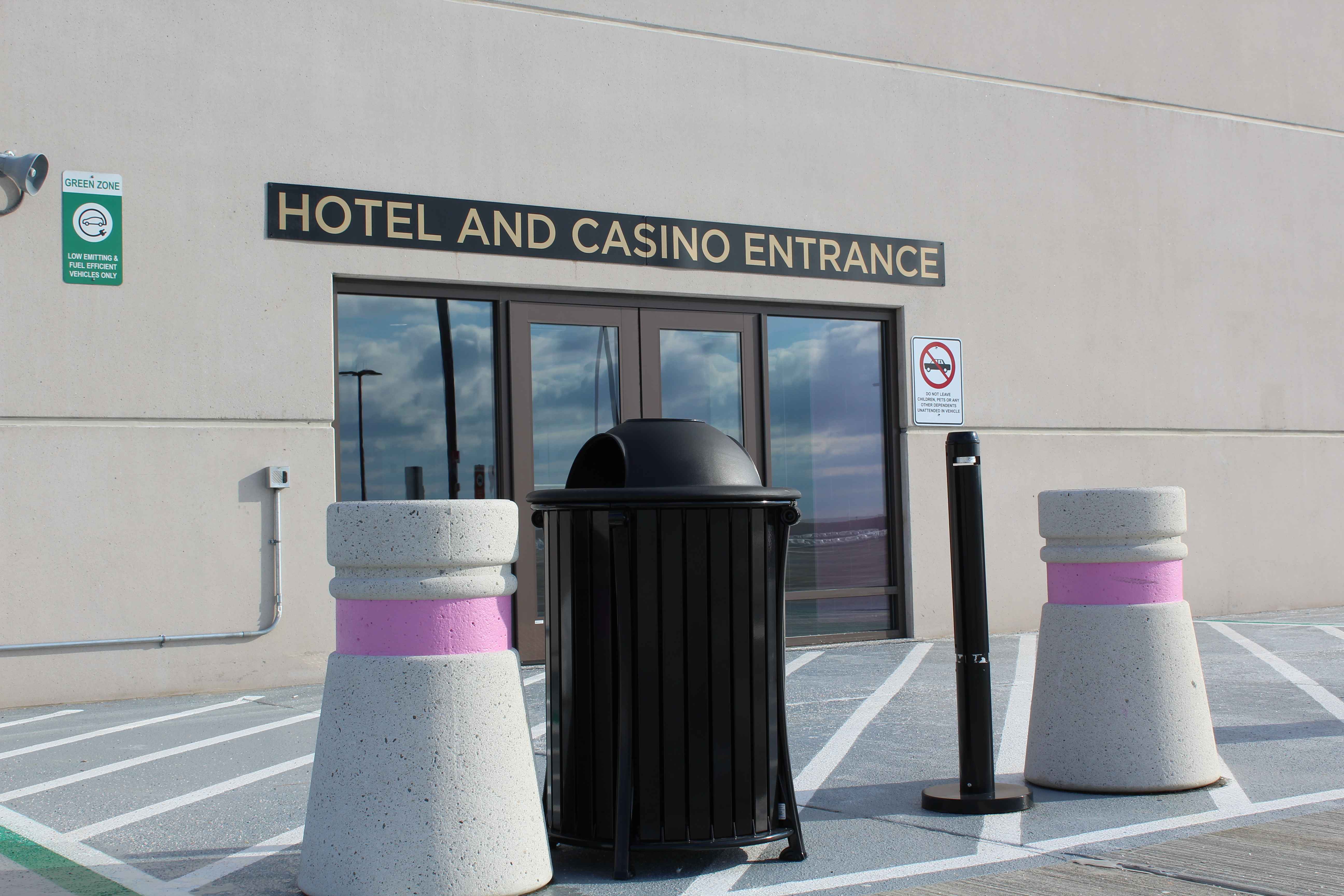 MGM Springfield Parking Garage - CADdetails