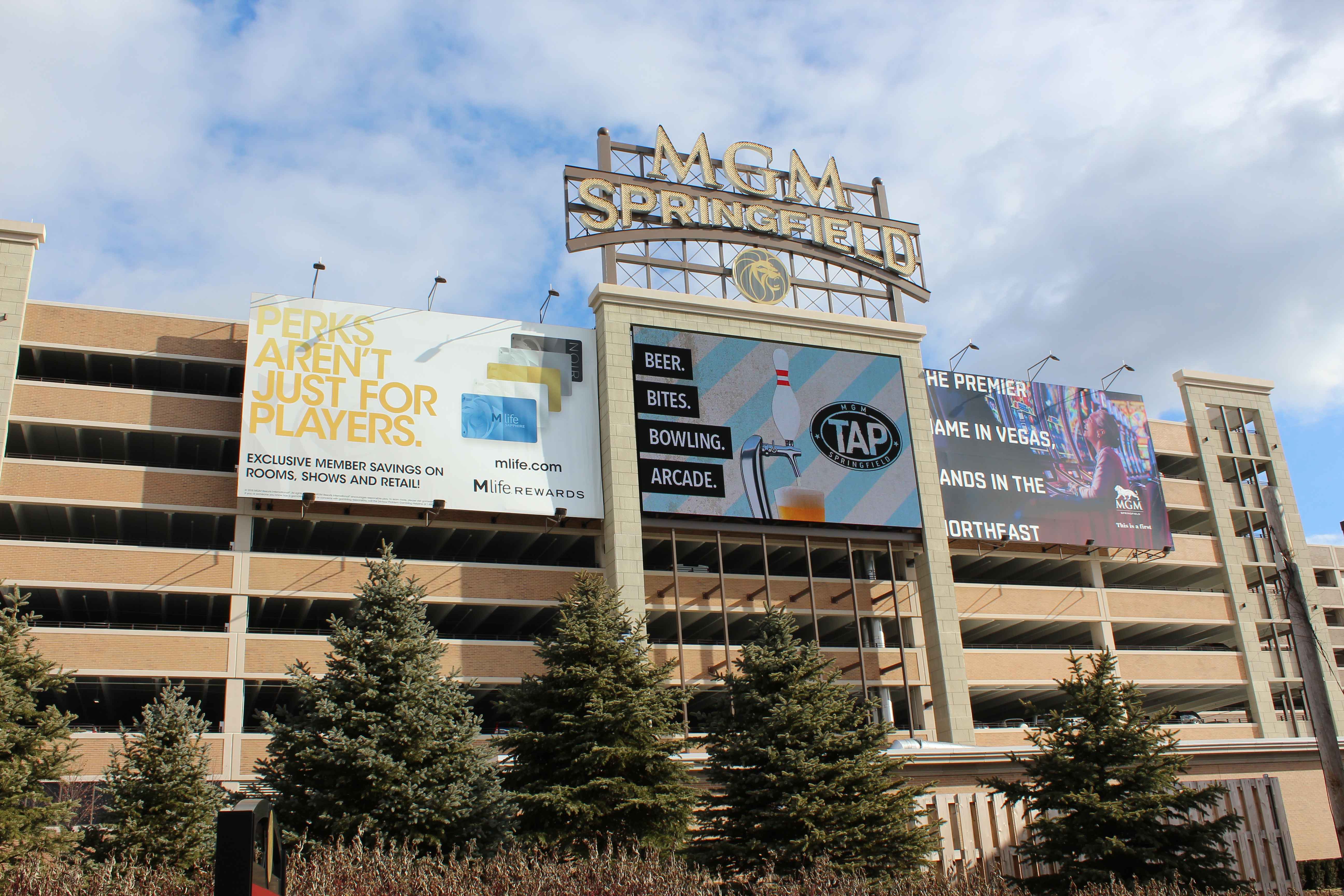 MGM Springfield Parking Garage - CADdetails