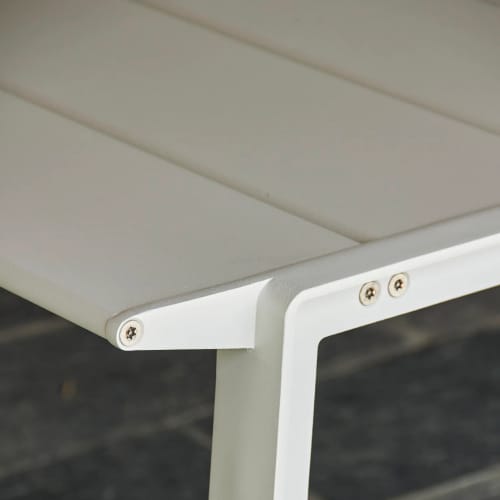 Basic Table - Landscape Forms - CADdetails