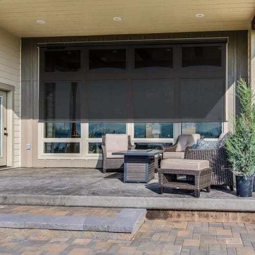 Solar-Powered EasyShade - SunSetter Products - CADdetails